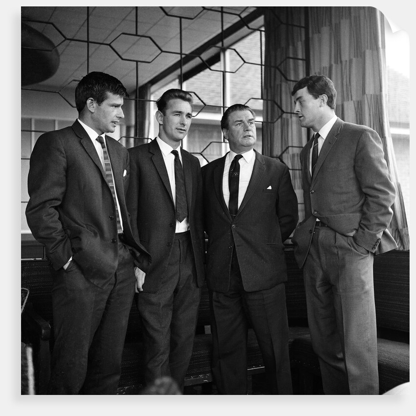 Sunderland footballers Stan Anderson, Brian Clough, Eddie Waring and ...